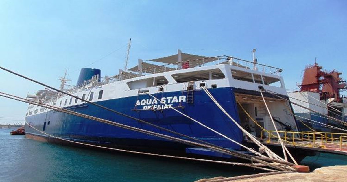 Μηχανική βλάβη στο πλοίο AQUA STAR: Πλέει προς Λαύριο με 375 επιβάτες ...