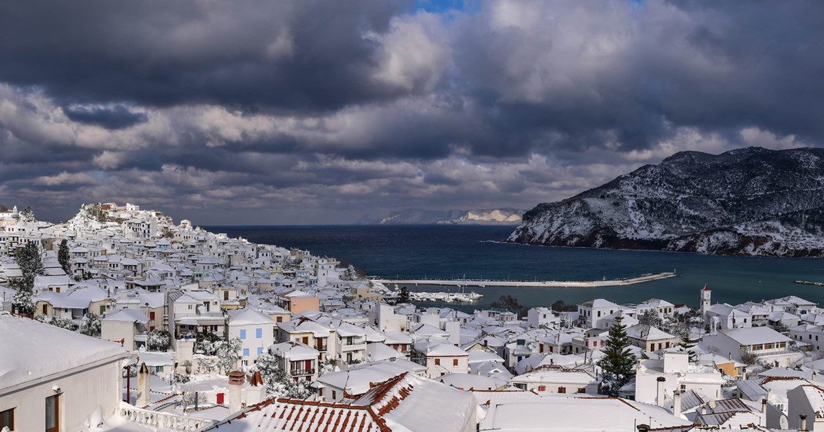 «Πνίγηκαν» στο χιόνι τα νησιά, προβλήματα σε όλη την Ελλάδα | Ελλάδα ...