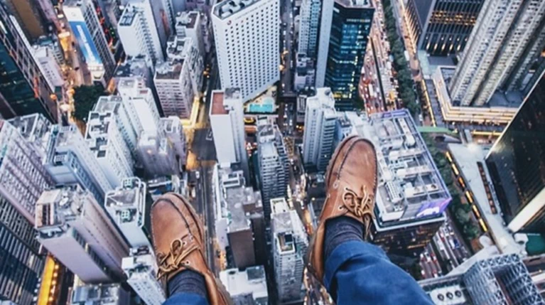 Rooftopping: Ζωή στα άκρα... κυριολεκτικά! | New Life Ειδήσεις